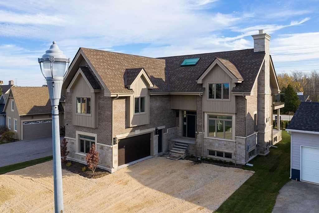 124 Farm Gate Rd, For Sale in The Blue Mountains - Zoocasa