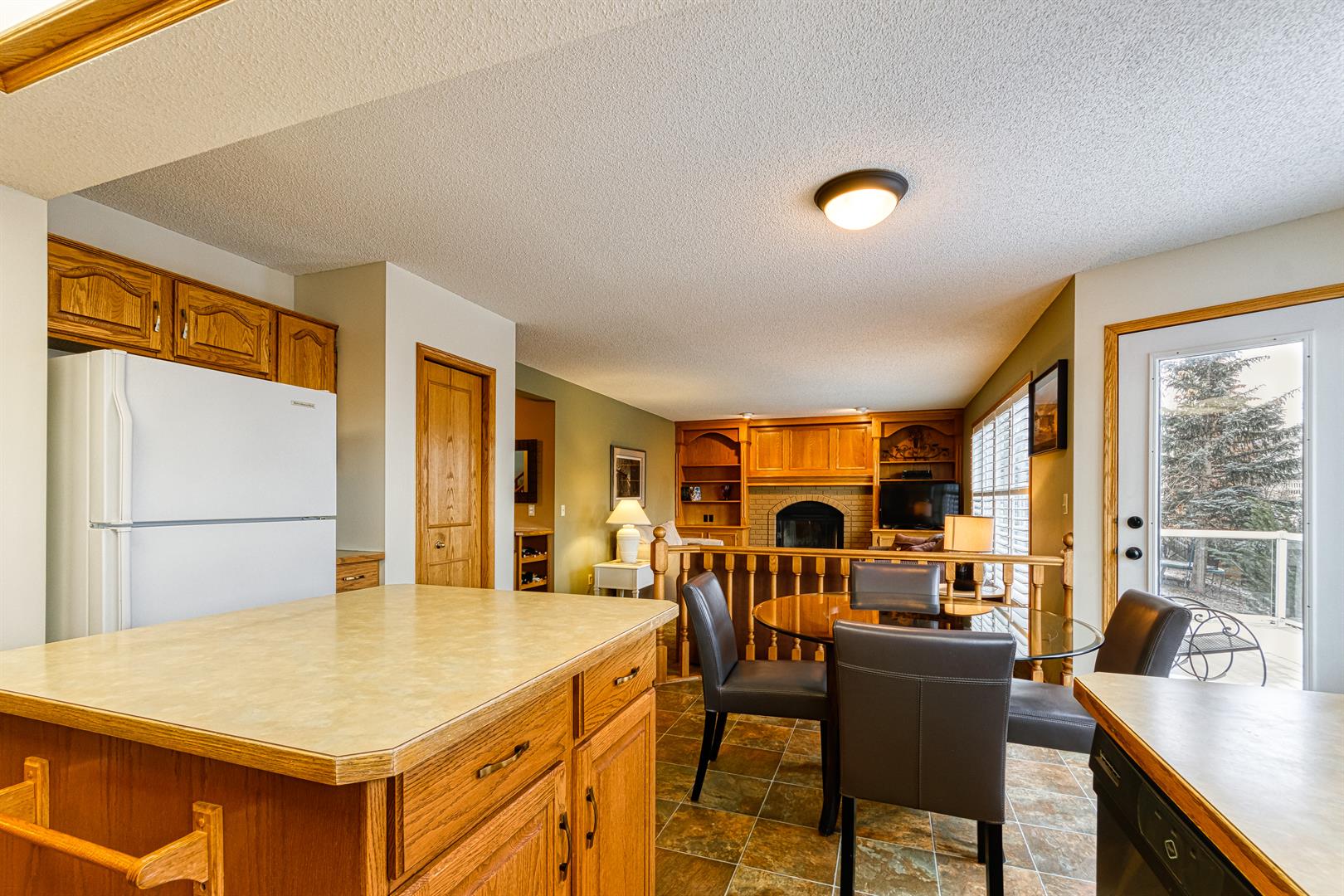 8336 Edgevalley Dr Nw, Inactive in Calgary - Zoocasa